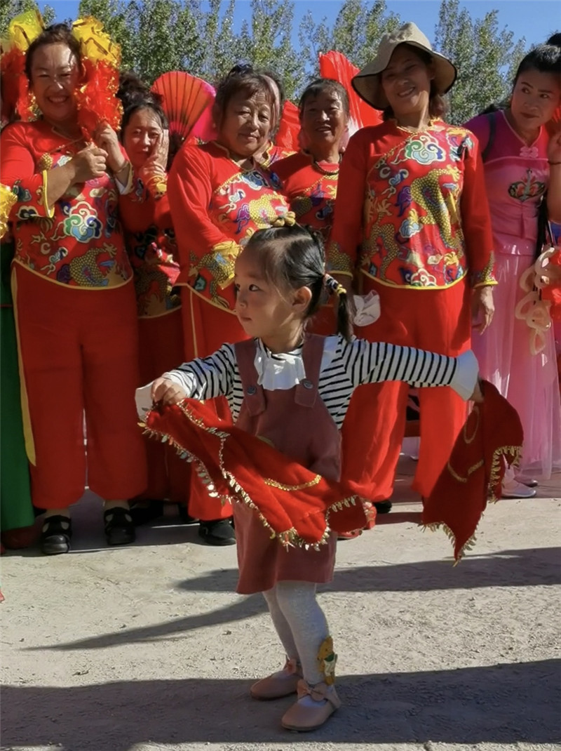 辽宁省丹东市“体育三下乡”健身展演庆丰年_国家体育总局